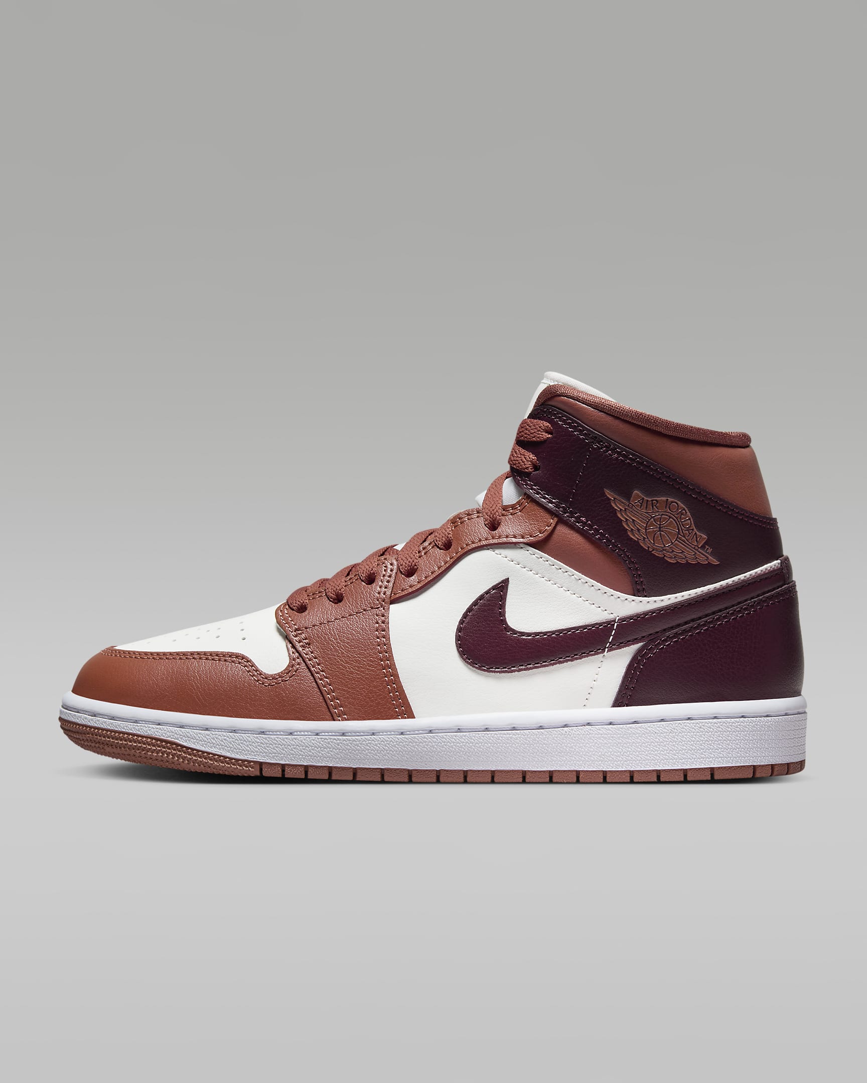 Женские кроссовки Jordan Air 1 Mid (BQ6472-200) — купить с доставкой из ...